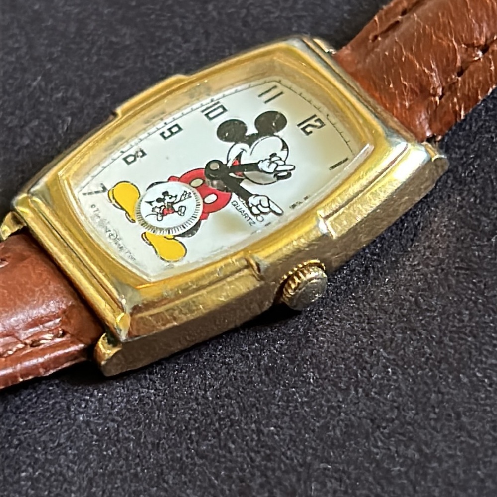 Walt Disney Seiko Quartz Mickey Mouse Watch - Gem